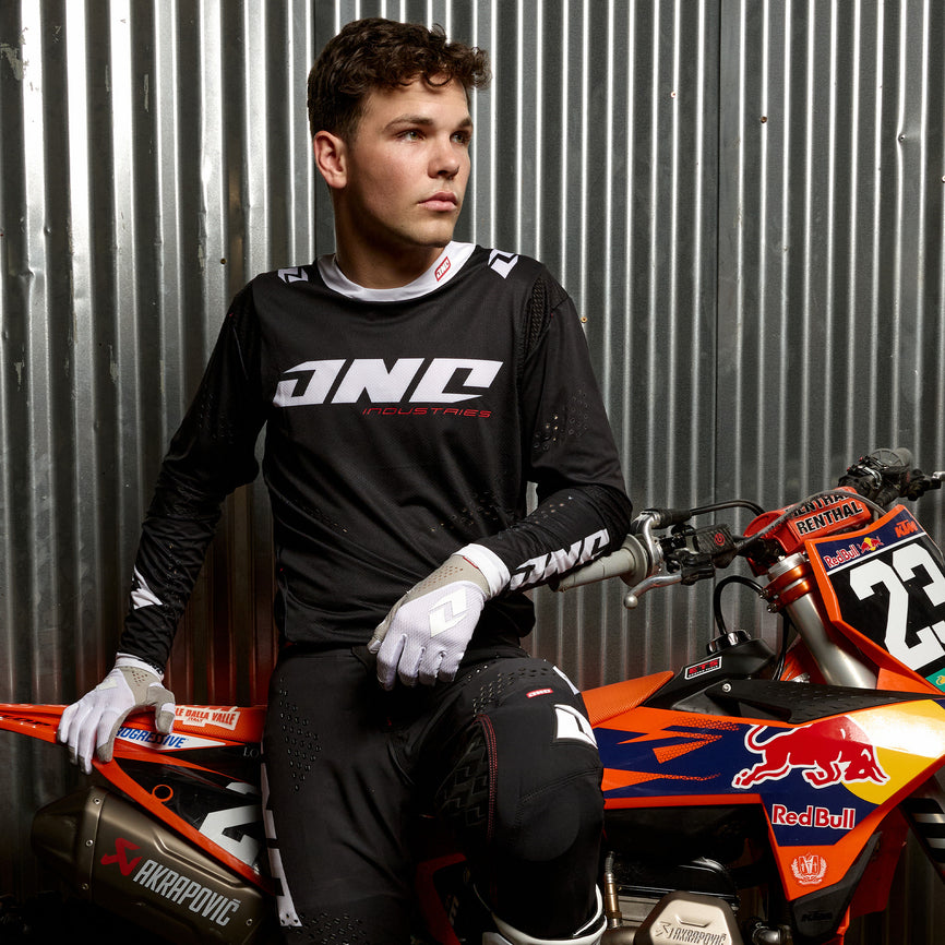 TEAM – ONE Industries